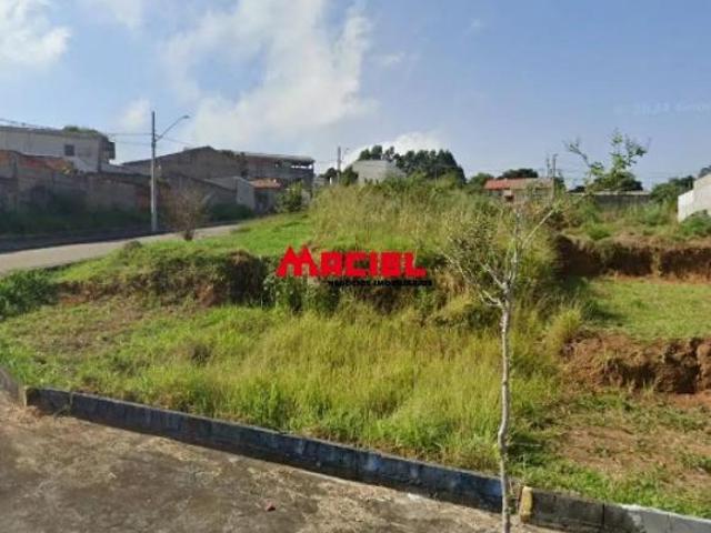 Seu Lote no Portal Santa Inês: 150m² Planos em Área de Alta Valorização com Parcelamento Facilitado!