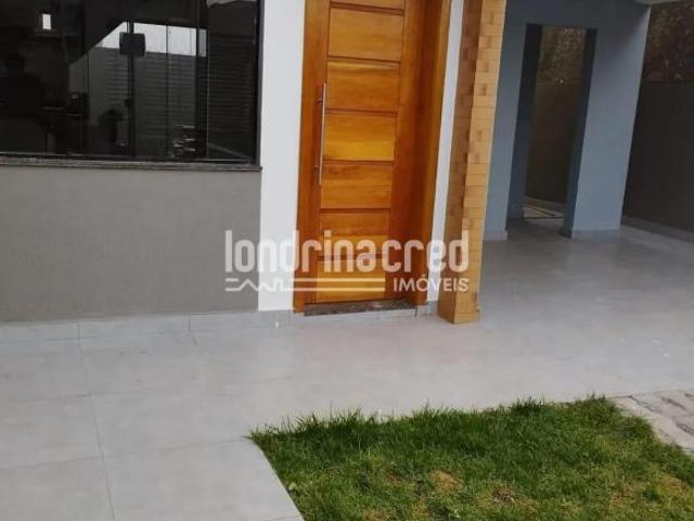 Seu Lar Ideal: Imóvel com 3 Quartos, Suíte, Espaços Aconchegantes e Área Externa Perfeito para Famí