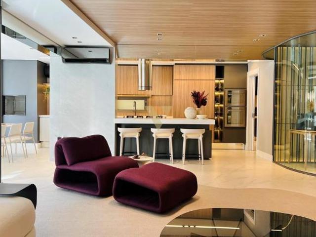 Seu novo endereço no Ecoville: 193 m², 3 suítes e condomínio com lazer completo