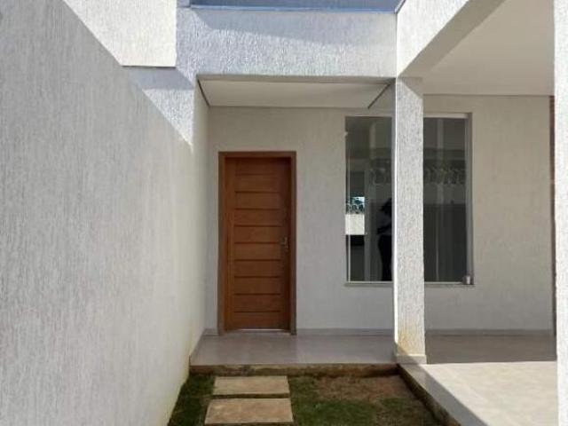 Seu Novo Lar Completo: Espaço, Conforto e um Quintal Perfeito