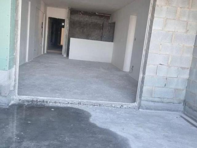 “Seu Novo Lar à Beira Mar: Apartamento de 2 Dormitórios com Varanda Gourmet “