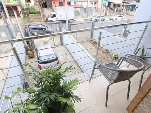 Casa / Sobrado a venda em Canoas