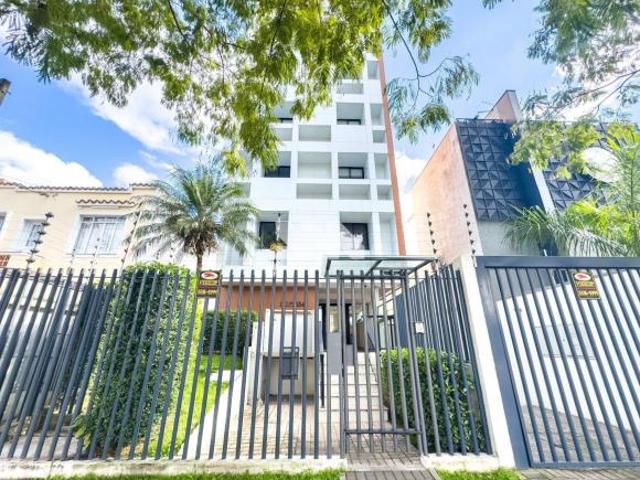 Seu novo lar no coração de Curitiba espera por você!