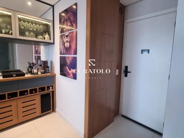 Seu novo lar na frente do Metrô Brás: Lindo apartamento pronto de 57 m² com 2 Quartos, 1 vaga, varan