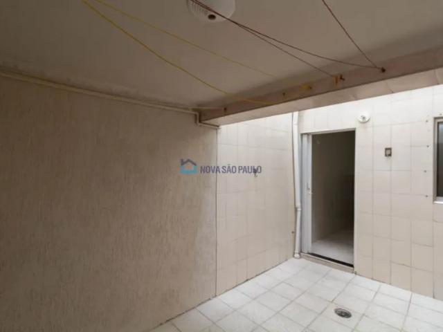 Seu novo lar na Vila Gumercindo: espaço, conforto e tranquilidade