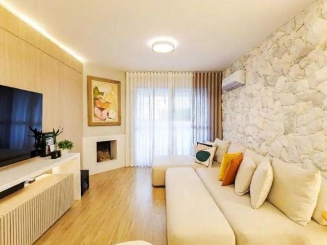 Seu Novo Lar na Vila Izabel: Apartamento Reformado com 3 Quartos