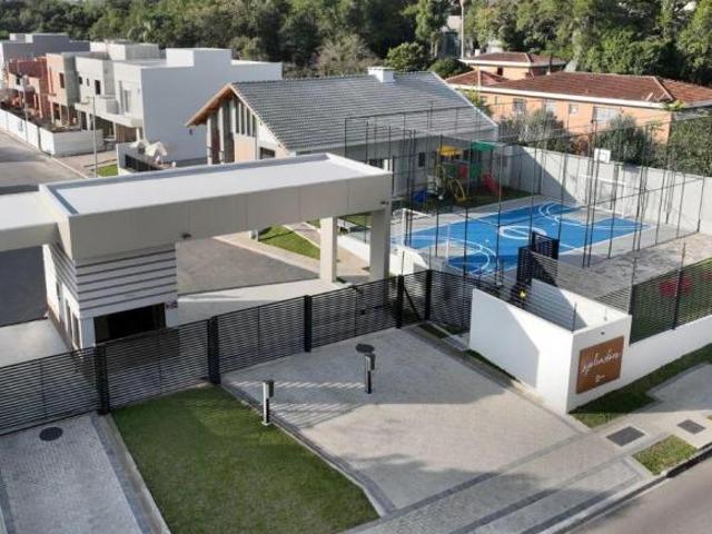 Seu novo sobrado com closet, jardim e energia sustentável