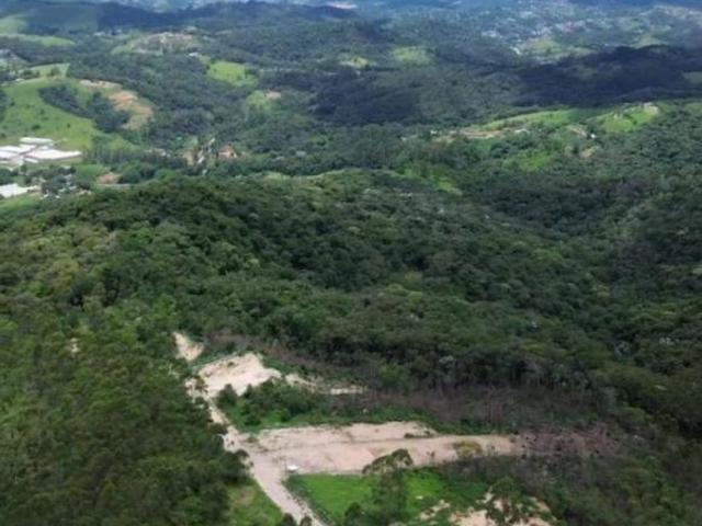 Seu pedaço de terra em São Roque — sem banco, sem burocracia