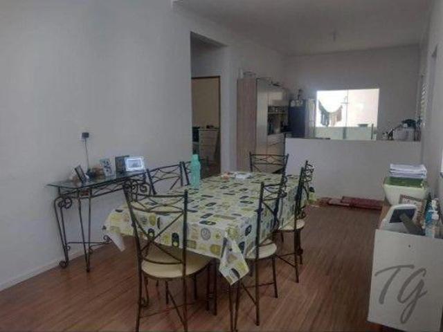 Seu Próximo Lar: Onde o Bom Gosto É a Regra! Casa no Condominio Sunlake