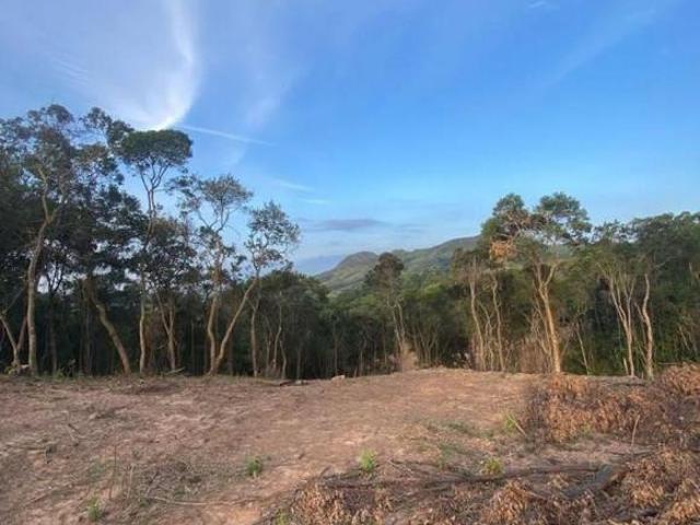 Seu refúgio de 1.000m² no interior: Conheça o Residencial Sabiá!