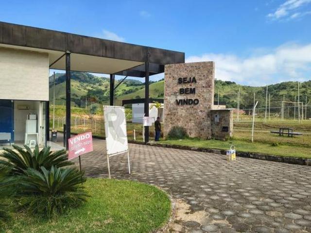 Seu Refúgio em Bicas: Terreno de aproximadamente 500m² à Venda!