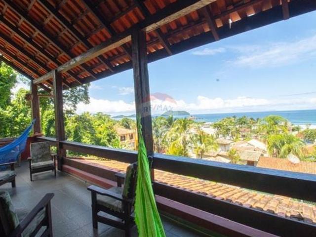Seu Refúgio em Juquehy: Casa 4 Quartos com Piscina