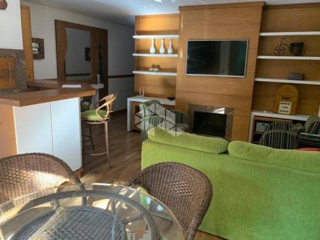 Seu Refúgio Natural em Gramado: Apartamento 2 Dormitório com Terraço em Condomín