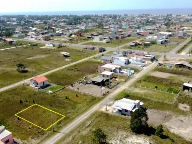Seu terreno próximo do centro e do MAR, em Balneário Gaivota/SC