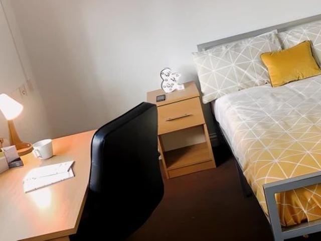 Seven bed house non ensuite