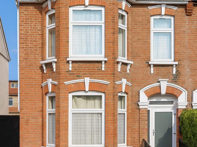 Seven Kings Road, Ilford, Essex IG3, 2 bed flat to rent, £1,900 pcm | PrimeLocation