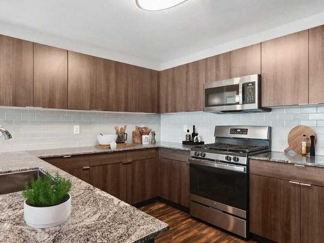 Seven Skies Apartments 2 Bedroom Apartment for Rent at 168 E Midvillage Blvd, Sandy, UT 84070