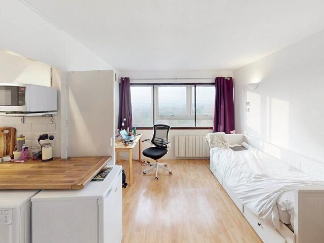 Seven Sisters Road, London N4, 1 bed flat to rent, £1,350 pcm | PrimeLocation