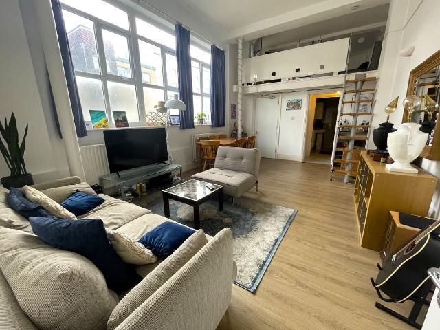 Seven Sisters Road, London N4, 1 bed flat to rent, £1,825 pcm | PrimeLocation