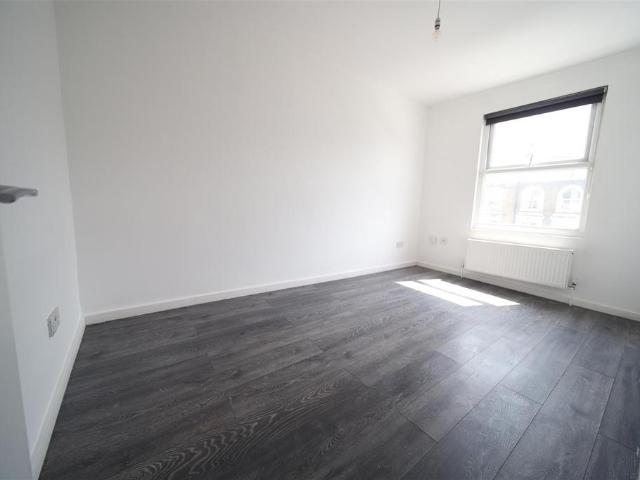 Seven Sisters Road, London 1 bed flat to rent £1,650 pcm £381 pw