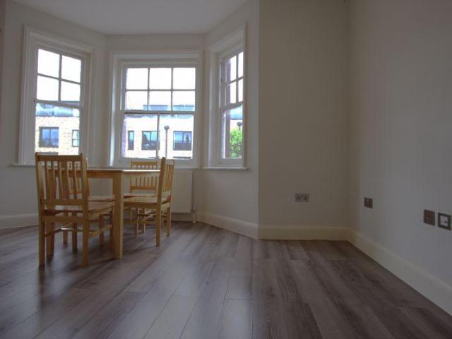 Seven Sisters Road, N4 1 bed flat to rent £1,650 pcm £381 pw
