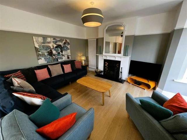 Seven Sisters Road, St. Lawrence, Ventnor, PO38