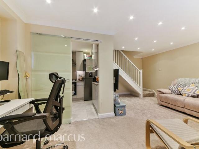 Sevenoaks Close