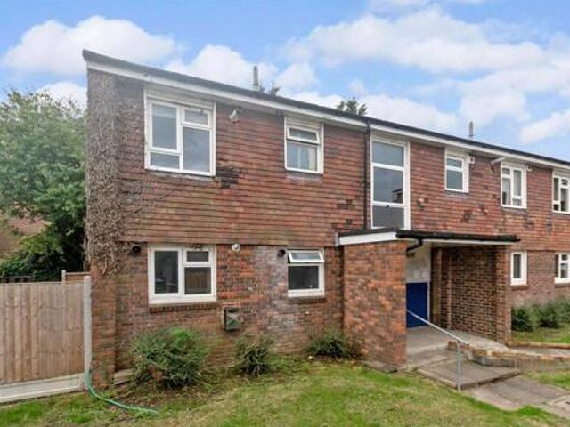 Sevenoaks Close, Romford, 1 Bedroom Flat