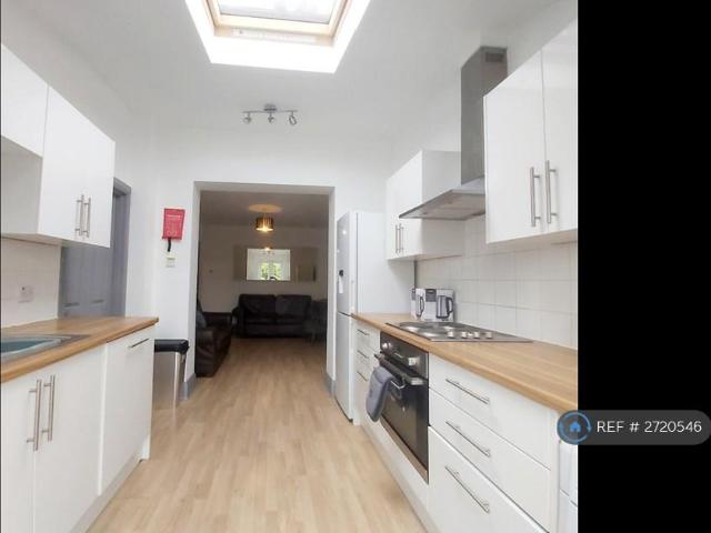 Seventh Avenue, Bristol, BS7 5 bed terraced house to rent £3,625 pcm £837 pw