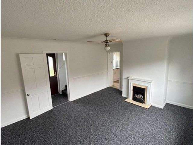 Seventh Avenue, Leeds LS26, 3 bed terraced house to rent, £1,250 pcm | PrimeLocation