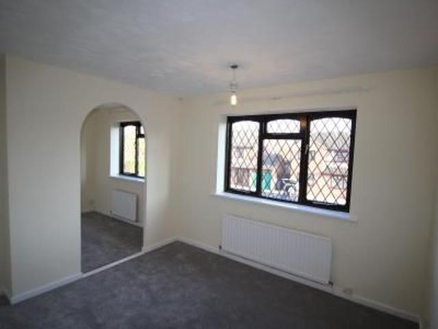 Severn Close, Burton Upon Trent, Stretton, DE13