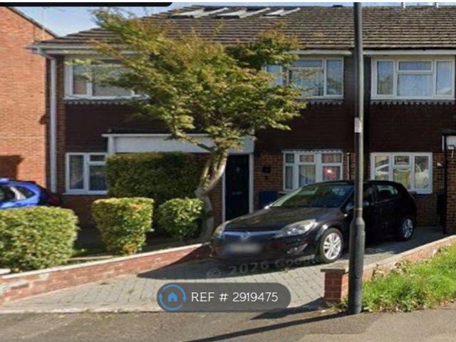 Severn Crescent, Slough SL3, 3 bed terraced house to rent, £1,950 pcm | PrimeLocation