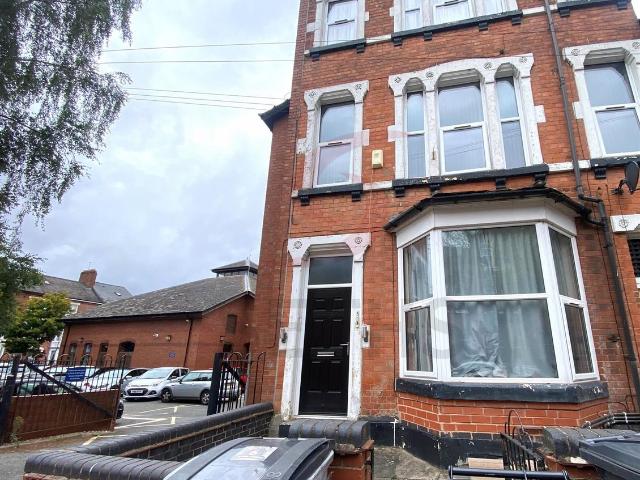 Severn Street, Stoneygate, Leicester LE2, 2 bed flat to rent, £850 pcm | PrimeLocation