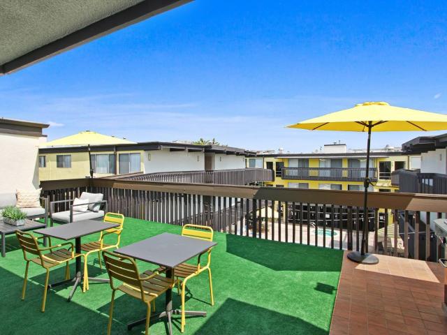 Seville Townhouse 1 Bedroom Apartment for Rent at 20440 Anza Ave, Torrance, CA 90503