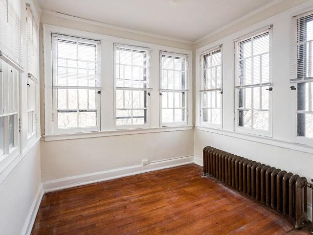 Seward Plaza 1 Bedroom Apartment for Rent at 127 Seward St, Detroit, MI 48202 Central
