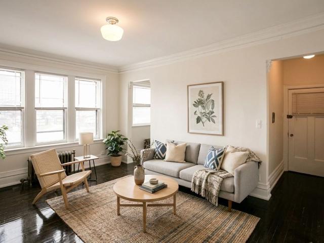 Seward Plaza 1 Bedroom Apartment for Rent at 127 Seward St, Detroit, MI 48202 Central
