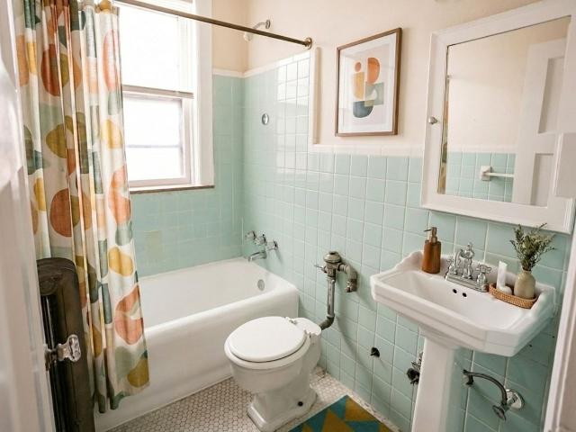 Seward Plaza Studio Apartment for Rent at 127 Seward St, Detroit, MI 48202 Central