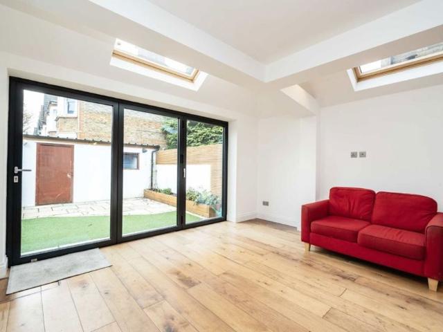 Seward Road, W7, London
