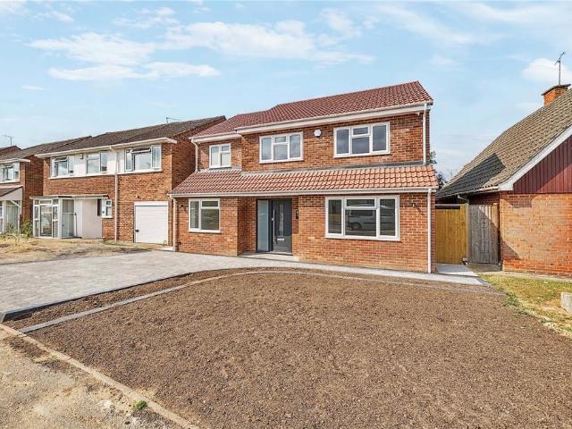 Sewell Avenue, Berkshire RG41 4 bed detached house to rent £3,200 pcm £738 pw
