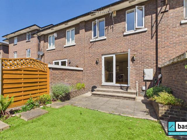 Sextant Avenue, London E14, 2 bed terraced house to rent, £2,250 pcm | PrimeLocation
