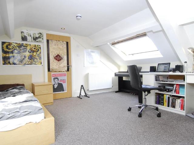 Seymour Avenue, Plymouth PL4, 4 bed flat to rent, £615 pcm | PrimeLocation