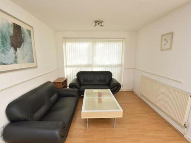 Seymour Close, Selly Park, 2 Bedroom Flat