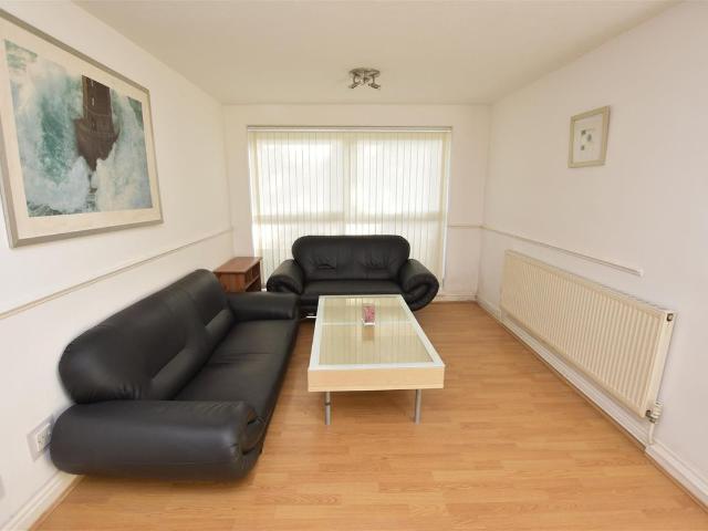 Seymour Close, Selly Park, Birmingham, West Midlands B29, 2 bed shared accommodation to rent, £628 pcm | PrimeLocation