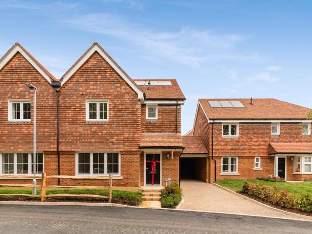 Seymour Drive, Tunbridge Wells TN2, 3 bed property to rent, £2,700 pcm | PrimeLocation