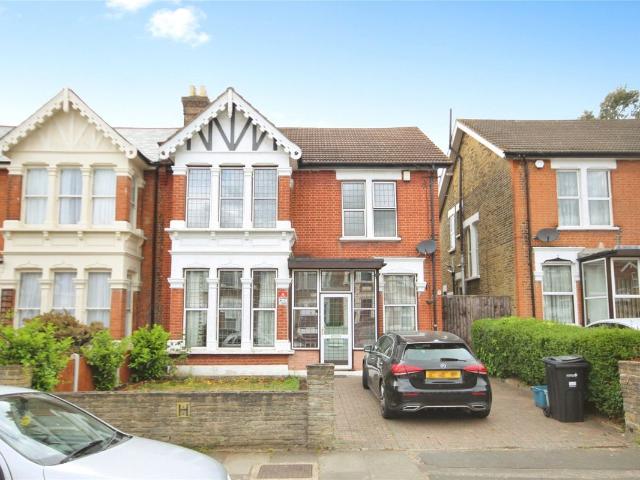 Seymour Gardens, Ilford IG1, 4 bed semi detached house to rent, £3,000 pcm | PrimeLocation
