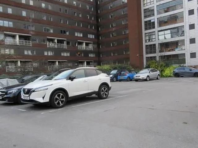 Seymour Grove, Trafford, M16 0LN, United Kingdom | 2 bed duplex for rent #138313788 | Rentberry