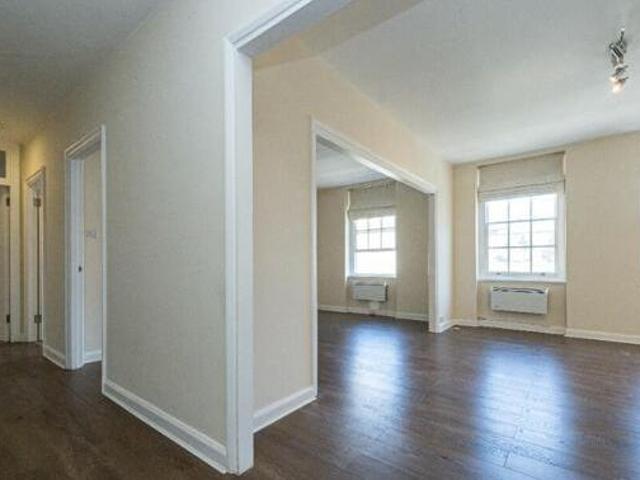 Seymour Place, London, 2 Bedroom Flat