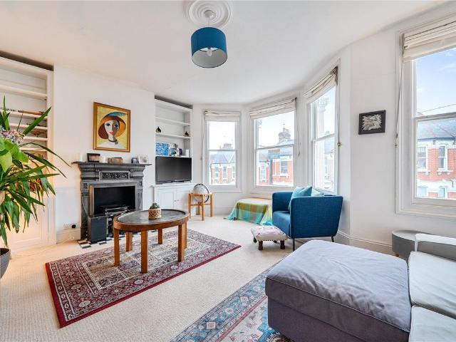 Seymour Road, Harringay, London N8, 3 bed flat to rent, £2,500 pcm | PrimeLocation