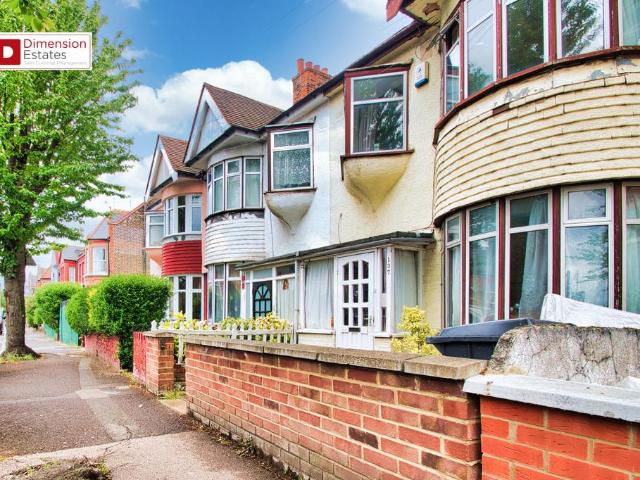 Seymour Road, Leyton, London, E10 3 bed terraced house to rent £2,350 pcm £542 pw