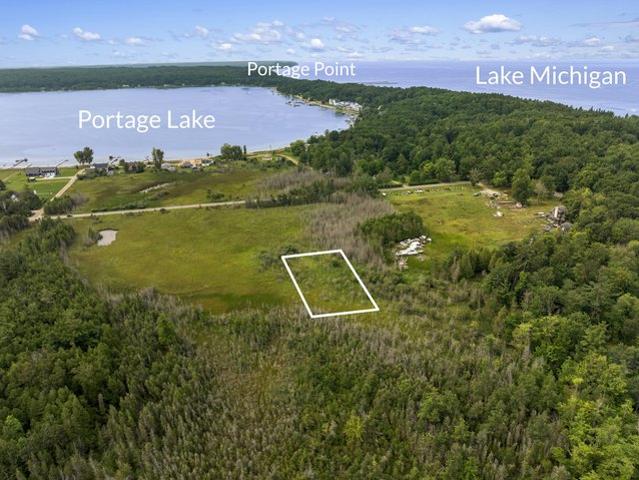 Seymour St, Onekama, MI 49675